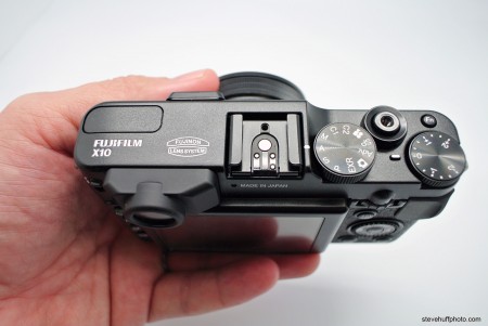 The Fuji X10 Digital Camera Review. A look at the Baby Brother of the ...