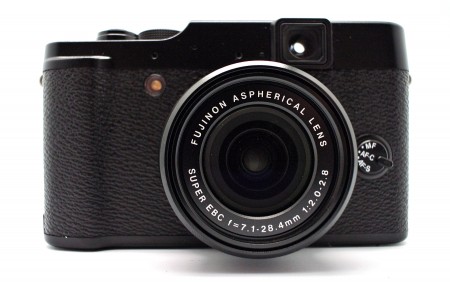 The Fuji X10 Digital Camera Review. A look at the Baby Brother of the ...