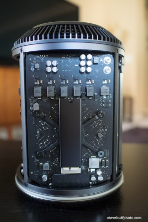A look at the new Apple Mac Pro 2013/2014! | Steve Huff Hi-Fi and Photo