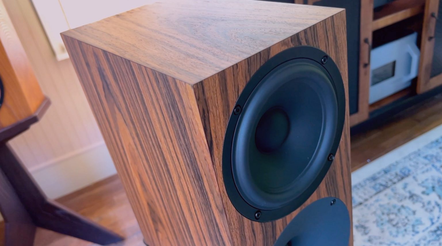 Buchardt S400 MKII Speaker Review. SILKY!