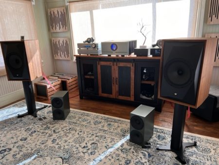 MoFi SourcePoint 10 Speaker Review.