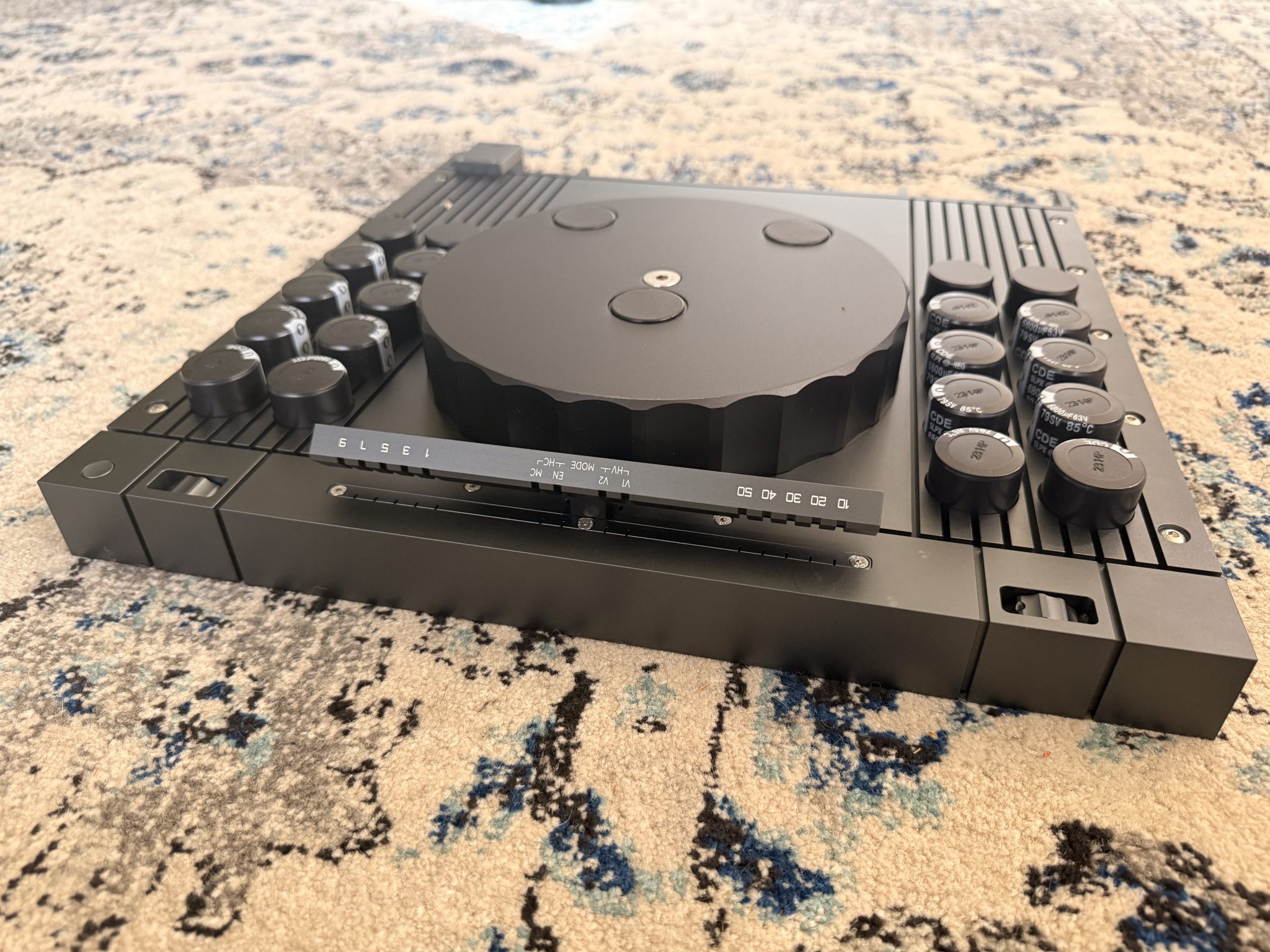 The Enleum Amp 54R Integrated sends SHIVERS down my Spine. | Steve Huff ...