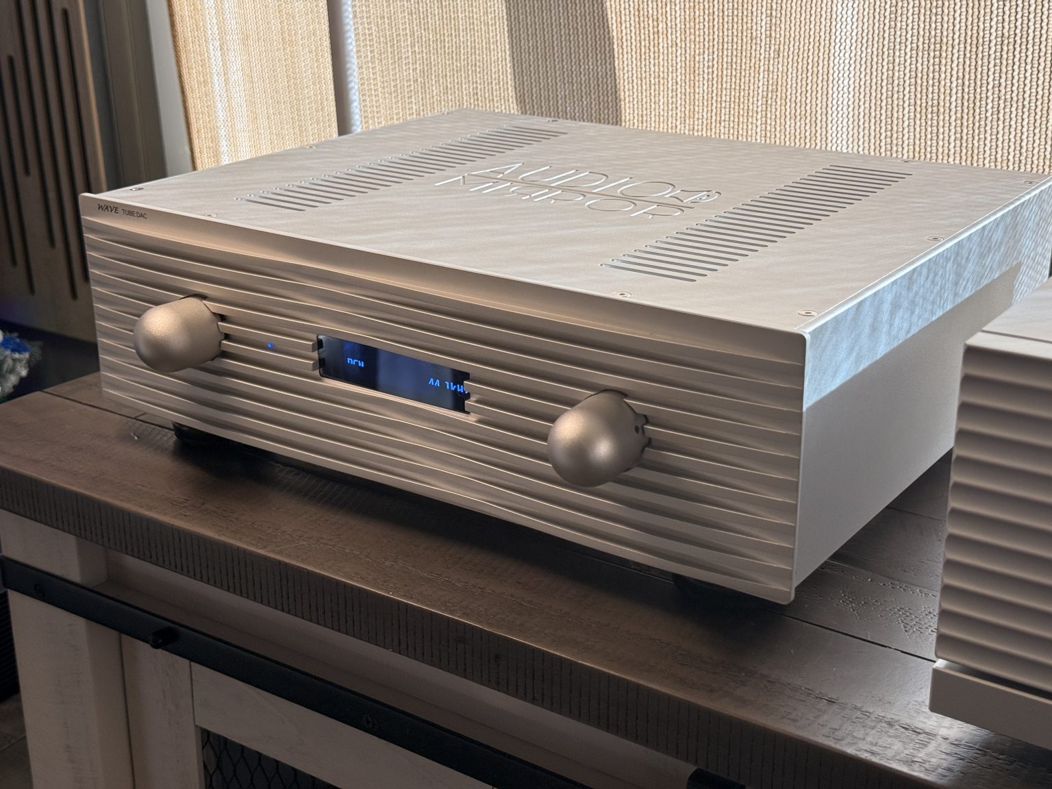 The Audio Mirror Wave Tube DAC Review. Stunning HiFi.
