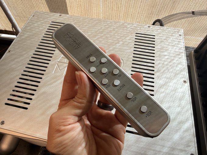 The Audio Mirror Wave Tube DAC Review. Stunning HiFi.